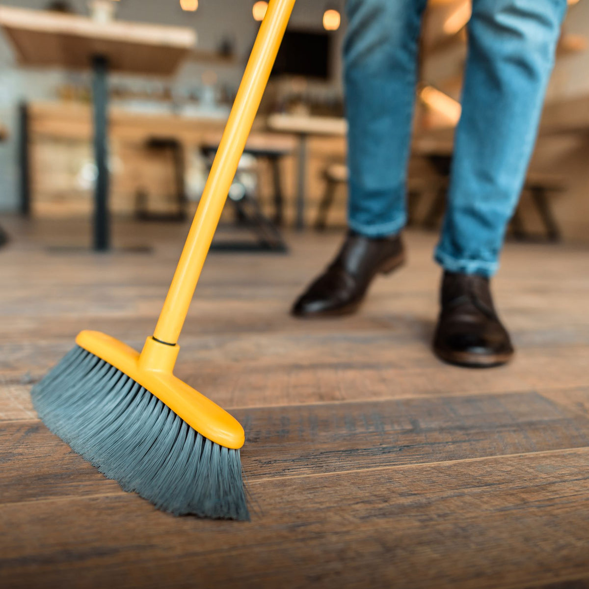 How To Choose The Right Floor Cleaning Brush